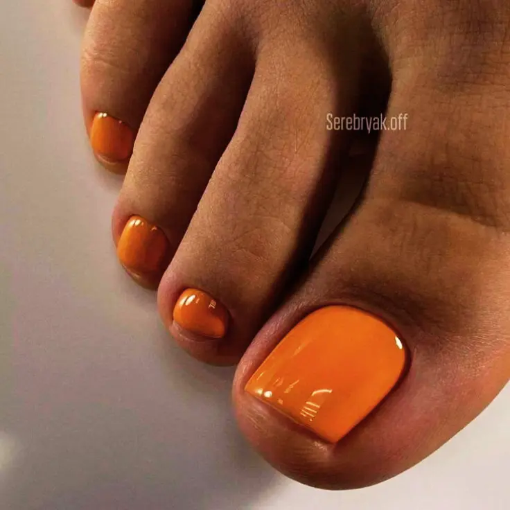 15 Summer Toenail Colors for Dark Skin That Steals the Sunlight