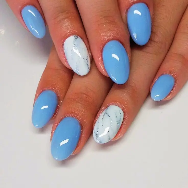21 Best 2 Color Combination for Nails That Looks Good Together