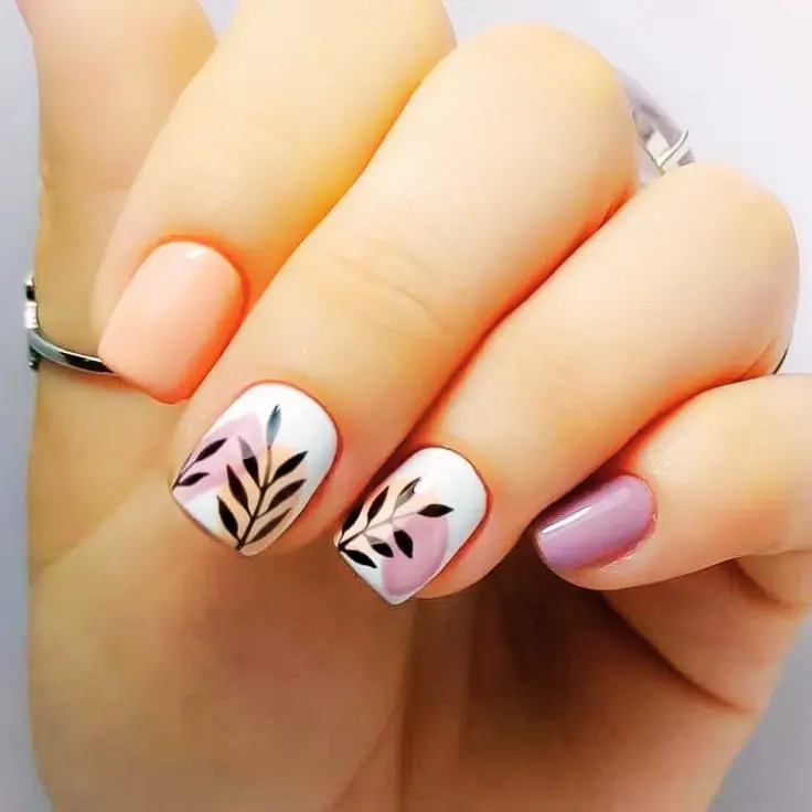 21 Best 2 Color Combination for Nails That Looks Good Together