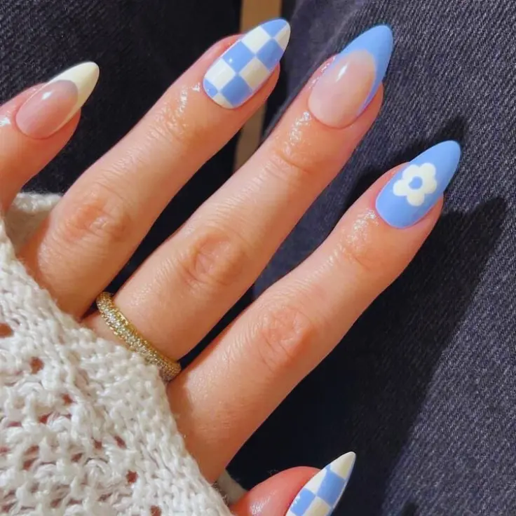 30 Best Minimalist Nail Ideas That Are So Classy & Chic