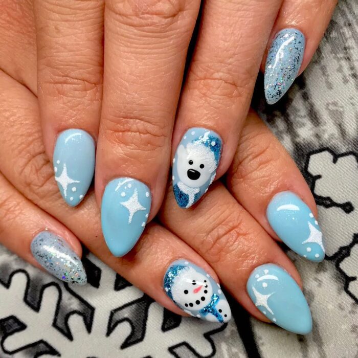 32 Cozy Winter Nail Art Ideas that glow this winter