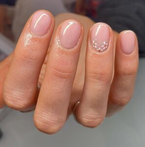 27 Simple & Subtle Nail Ideas That Prove Less Is Truly More