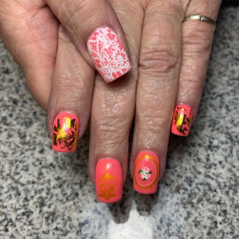 25 Victorian Era Inspired Nail Ideas to Fall in Love With